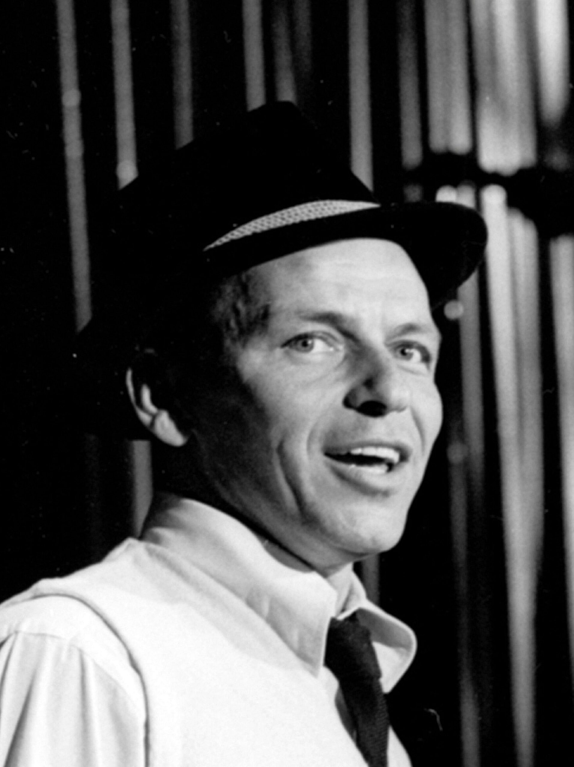 Frank sinatra zodiac 60 photos - Youhoroscope.com
